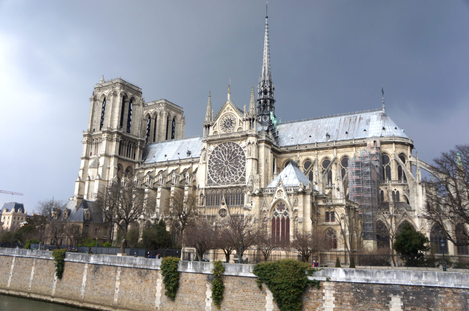Historias de arte, política y revolución alrededor de Notre Dame - Crea ... Historias de arte, política y revolución alrededor de Notre Dame - Crea ...